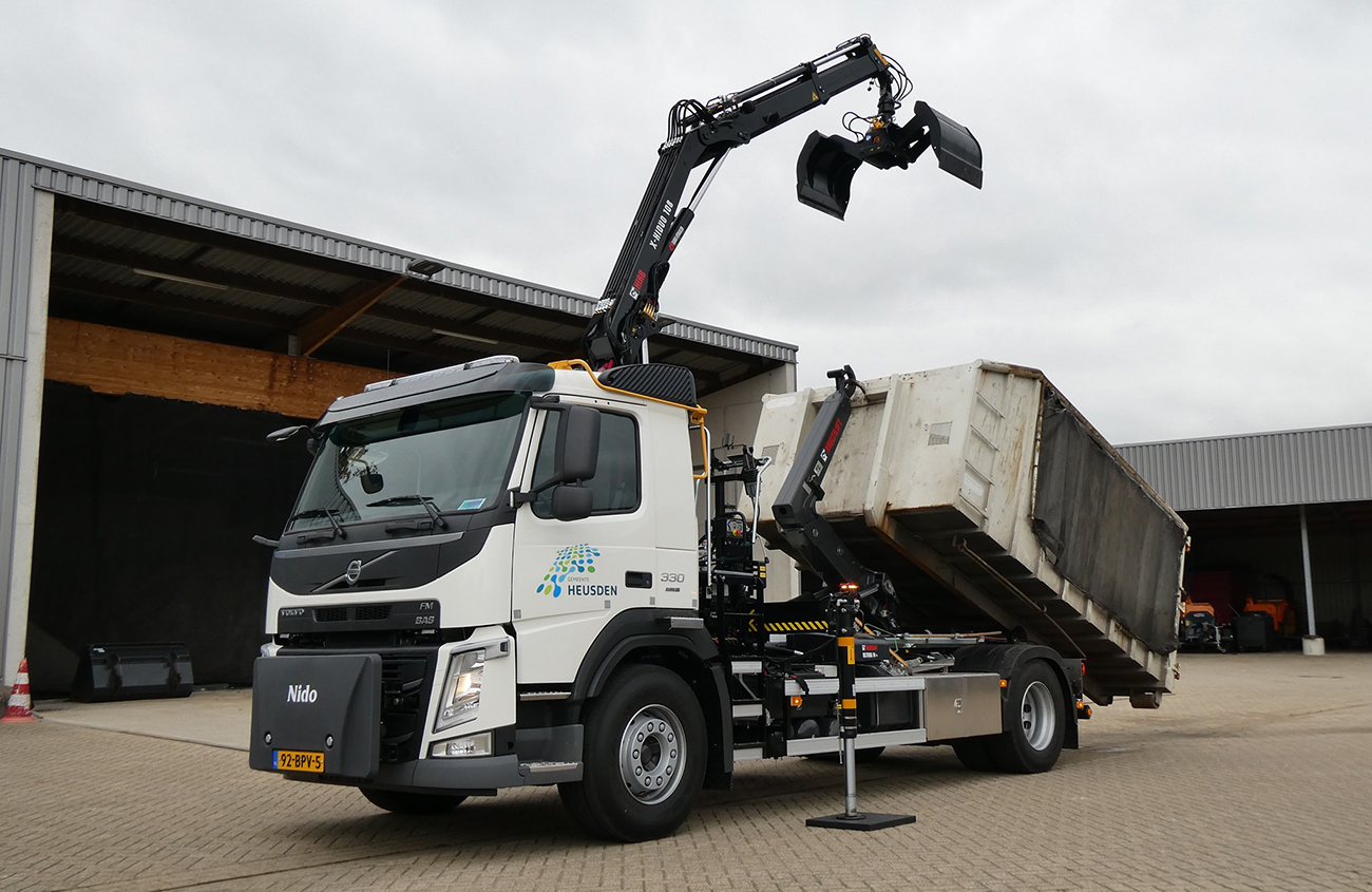 MULTILIFT | Hooklifts & Skiploaders | Hiab
