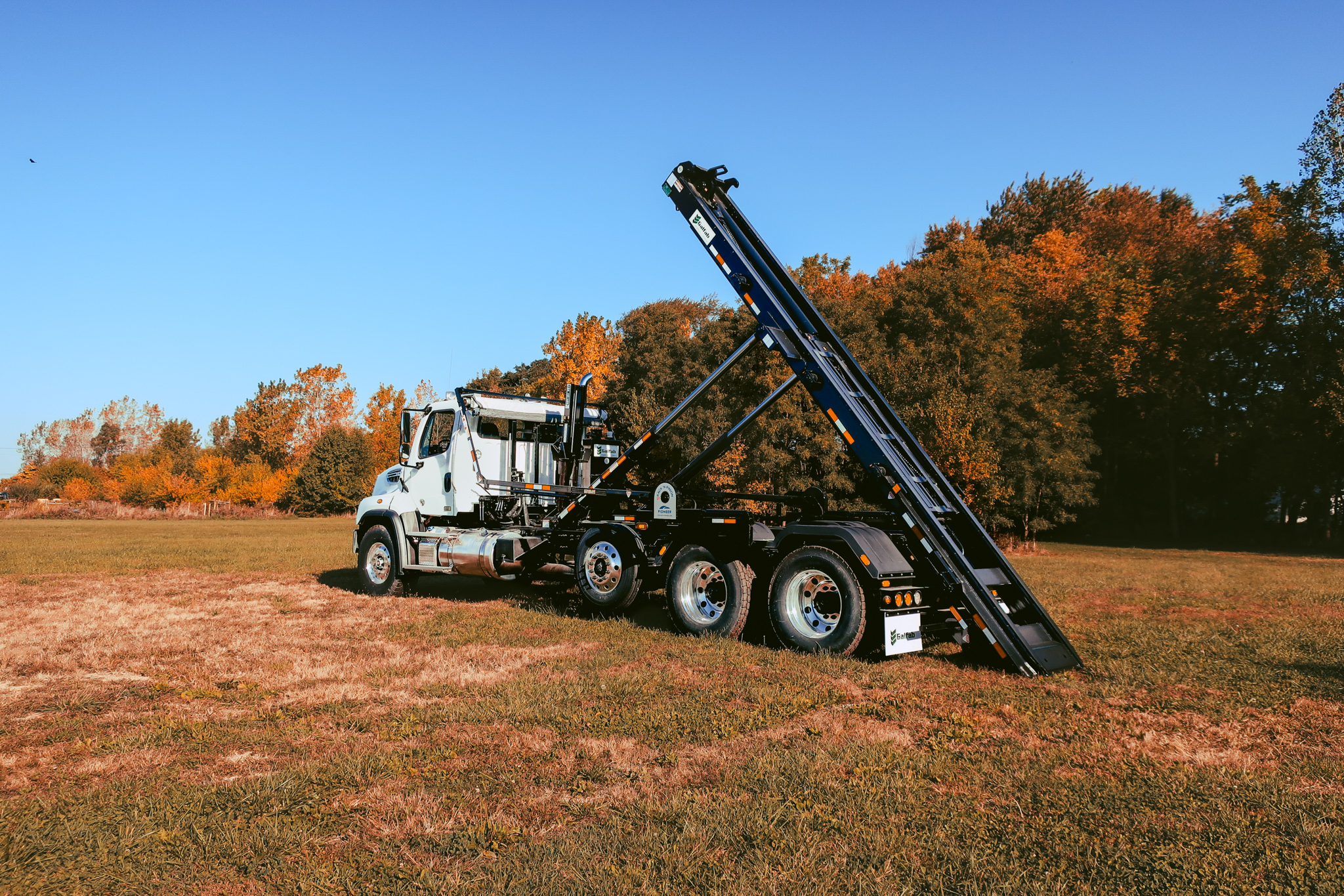 GALFAB Above Frame OR Hoist (AFOR Series) | Hooklifts and Skiploaders ...