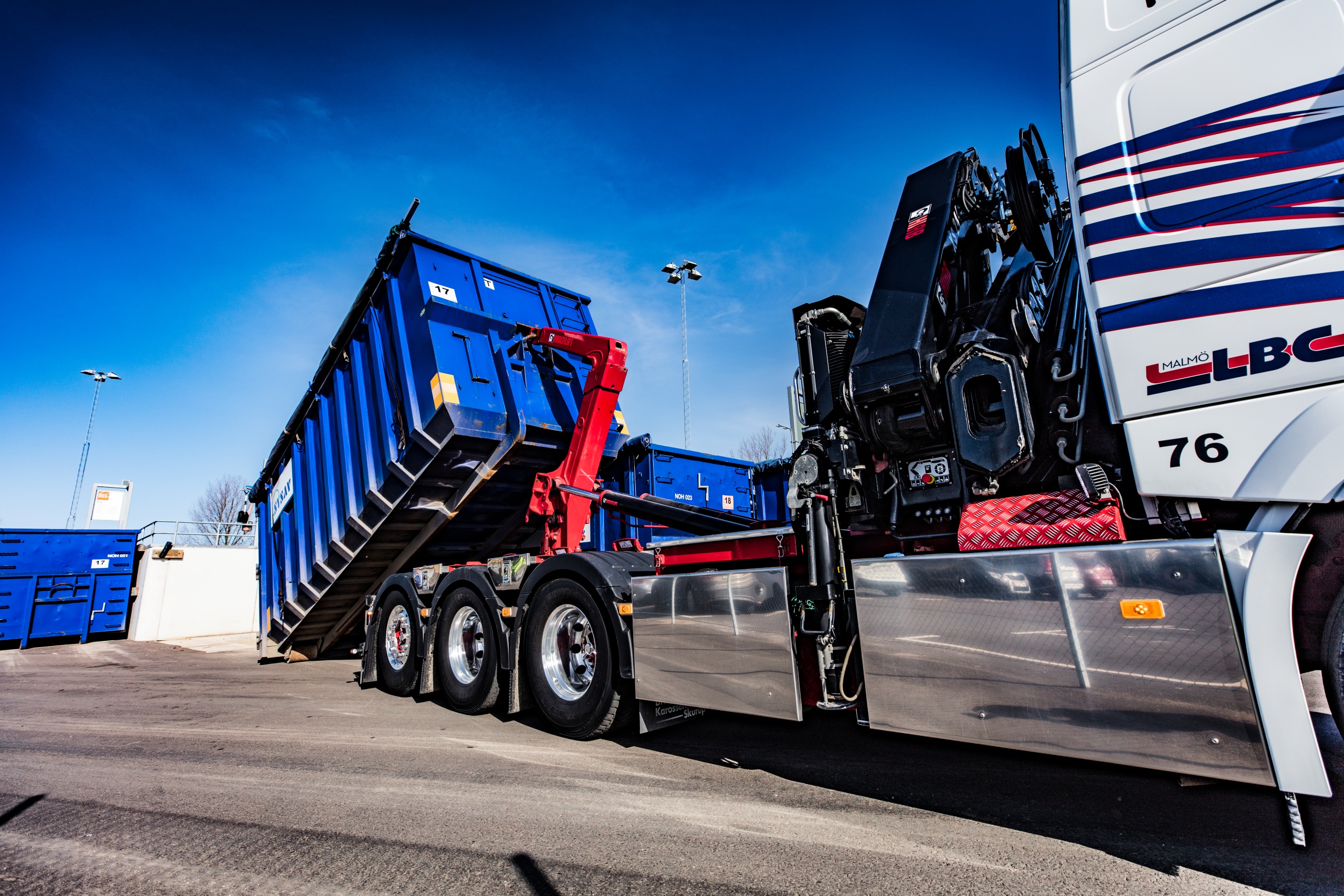 MULTILIFT ULTIMA 18S | Krokløftere og liftdumpere | Hiab
