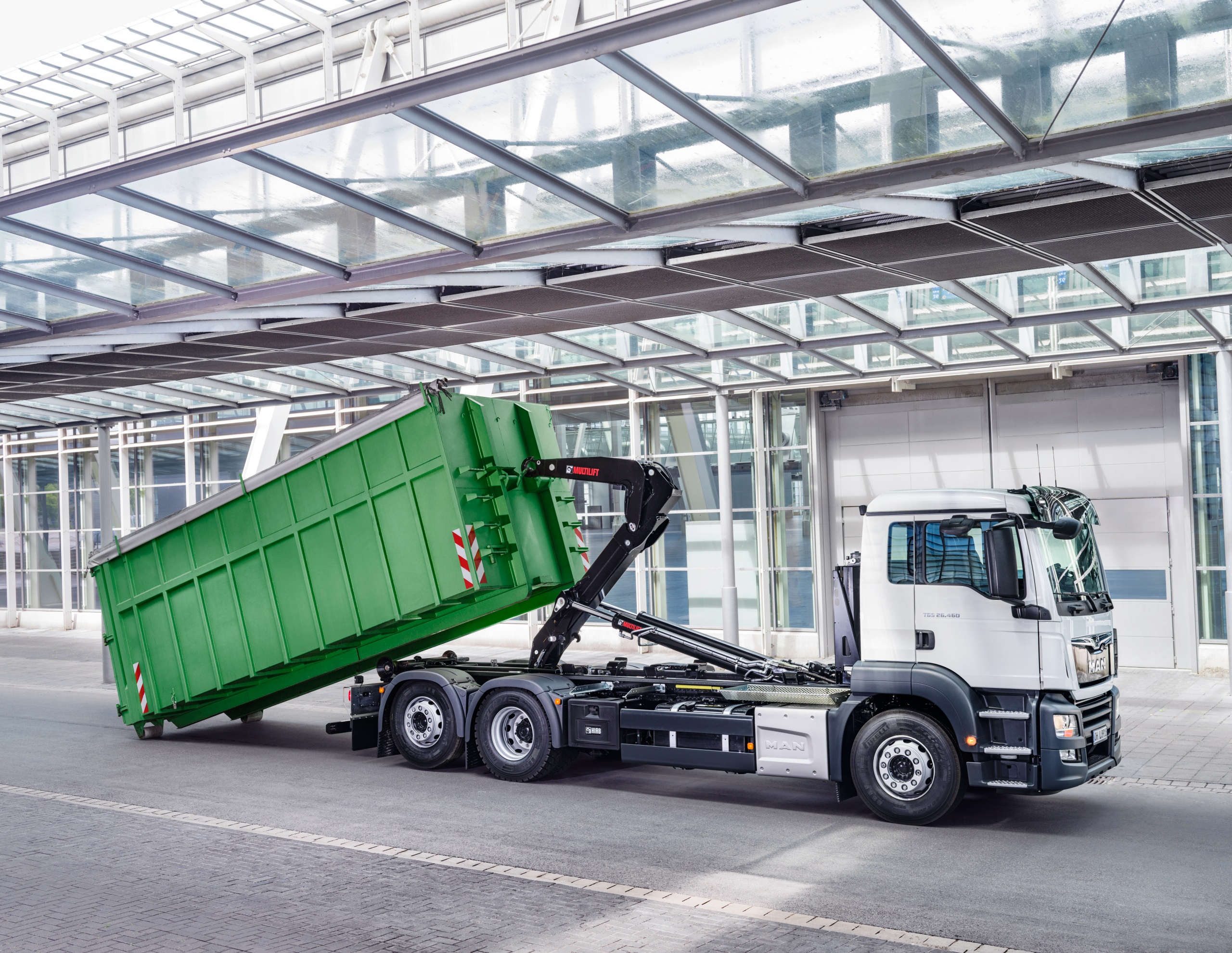 MULTILIFT | Hooklifts & Skiploaders | Hiab