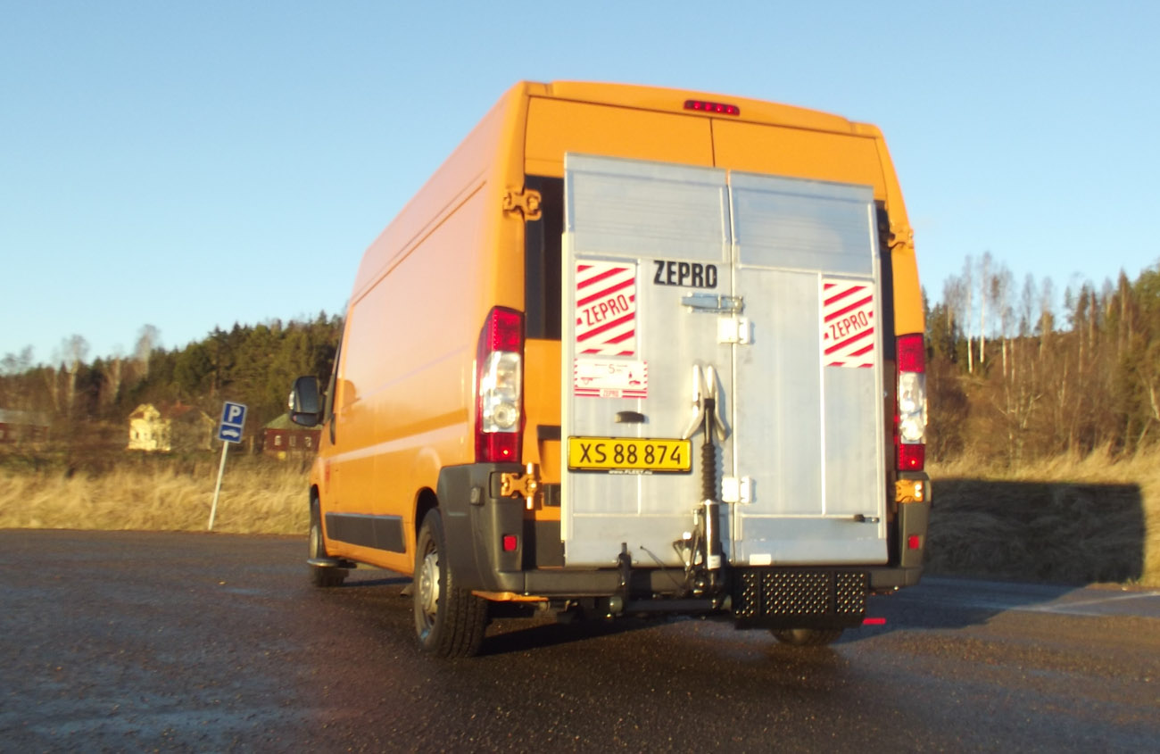ZEPRO ZHZ 500 | Tail Lifts | Hiab
