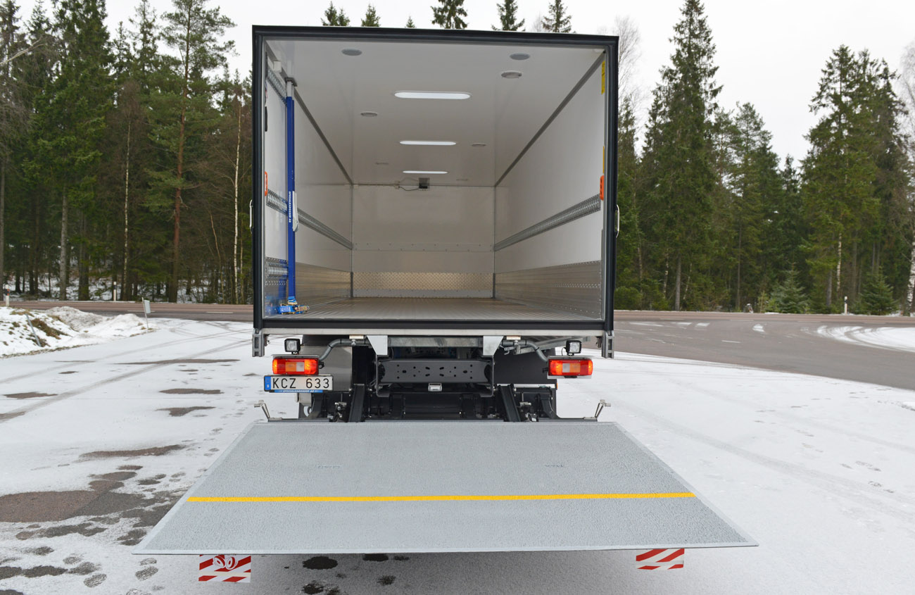 ZEPRO | Tail Lifts | Hiab