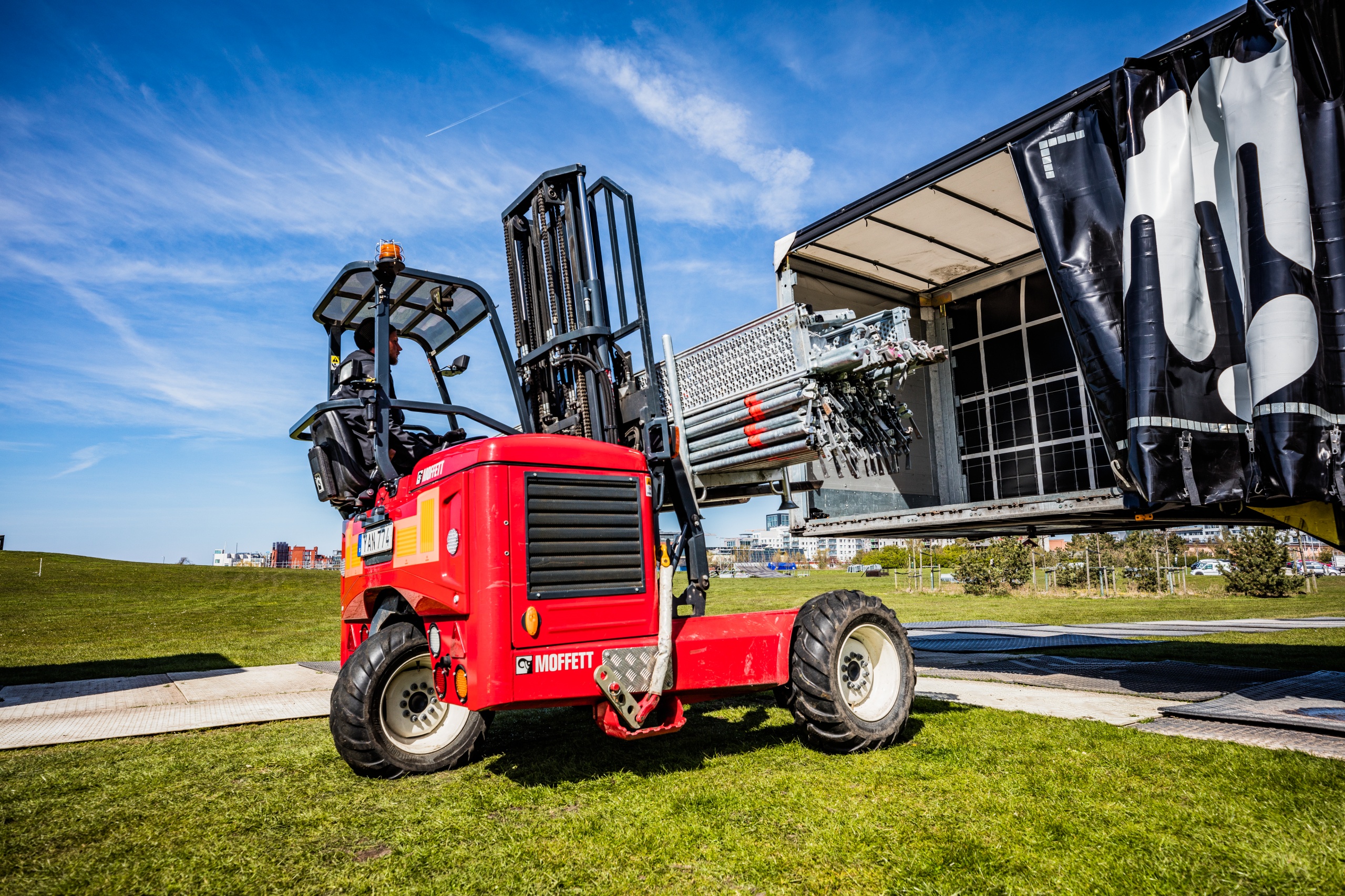 MOFFETT M5 NX | Moffett Forklift for Sale | Hiab