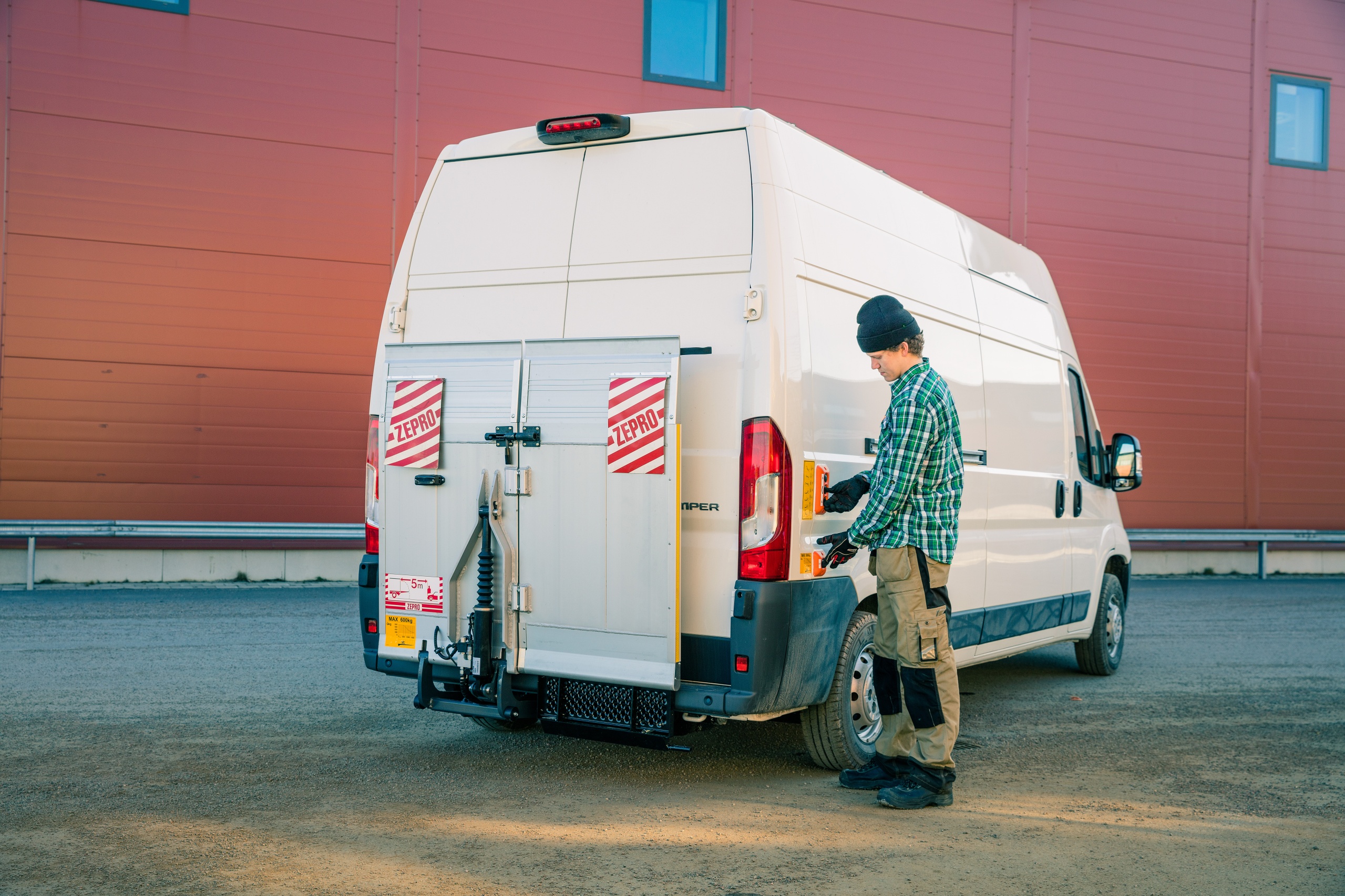 ZHZ 500/600 | Tail lift | Hiab | Hiab