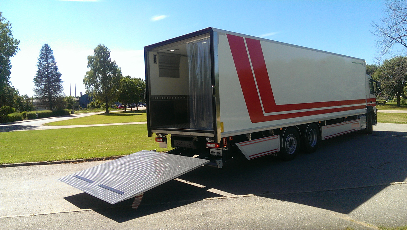ZEPRO Z 1500/2000/2500 | Tail Lifts | Hiab